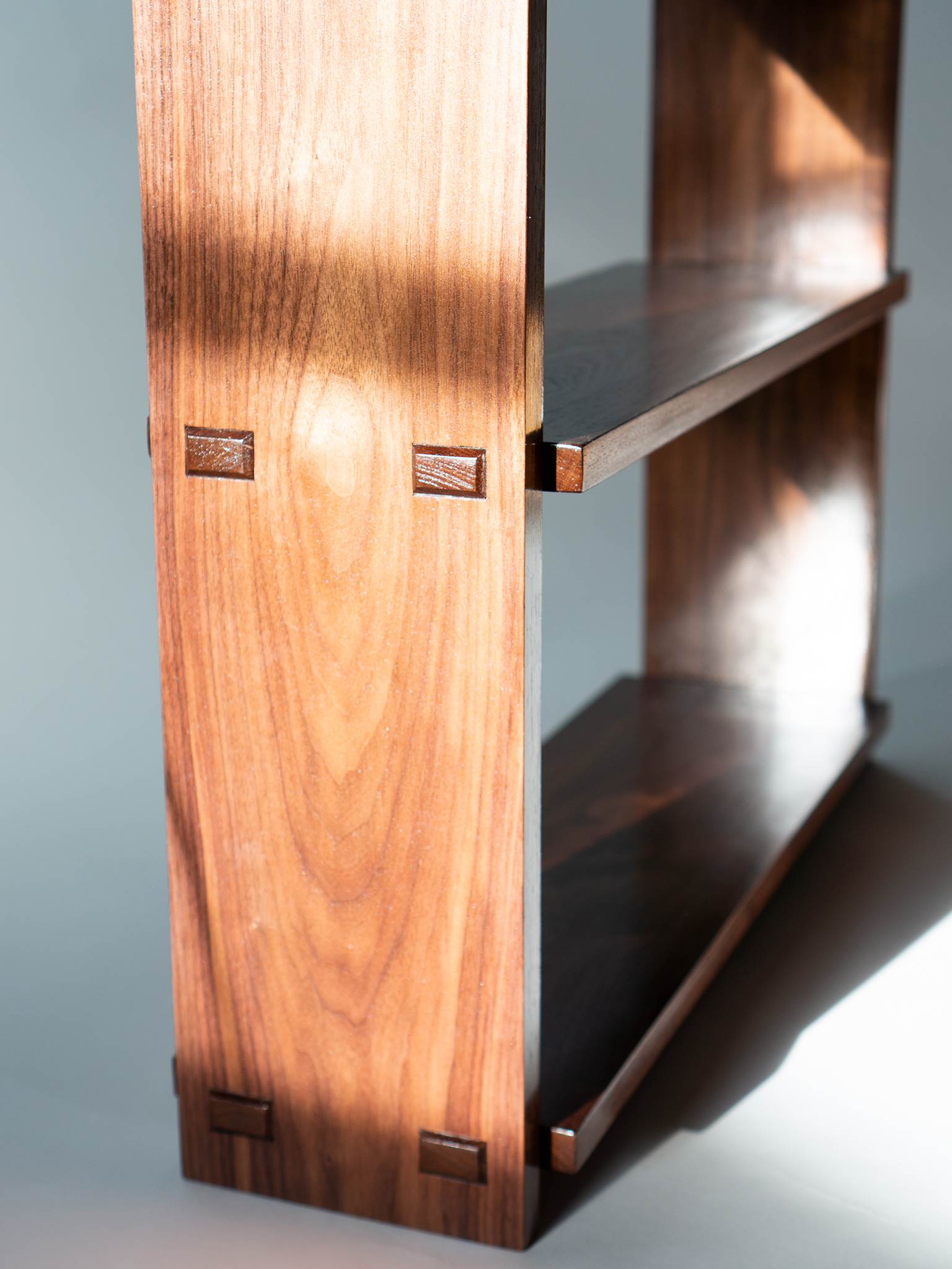 Small Open Bookcase – Eric Blanpied